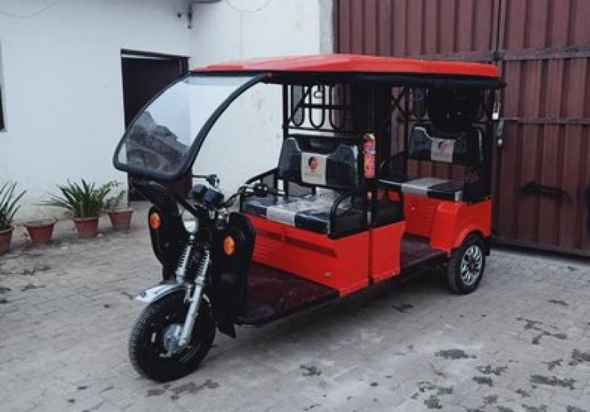 SN Solar Basic E Rickshaw Price, On Road 3 Wheeler auto rickshaw Price ...