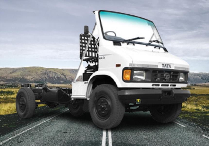 Tata SFC 407/31 4 Tyre Bus Price, Specs, Mileage & Images| TrucksBuses.com