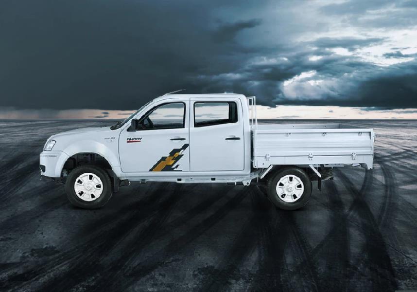 Tata Yodha Crew Cab Price, Specifications, Mileage & Images ...