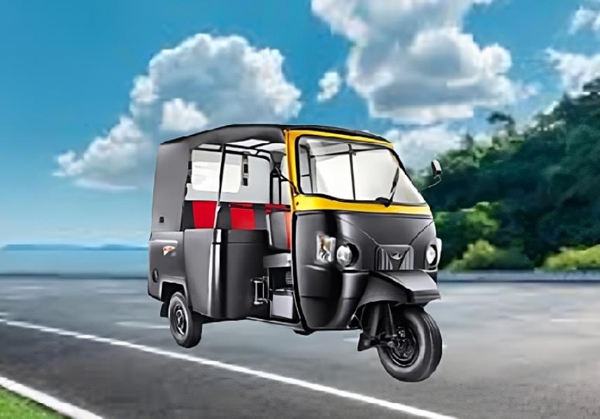 Mahindra Alfa DX 3 Wheeler auto rickshaw pictures, photos | TrucksBuses.com
