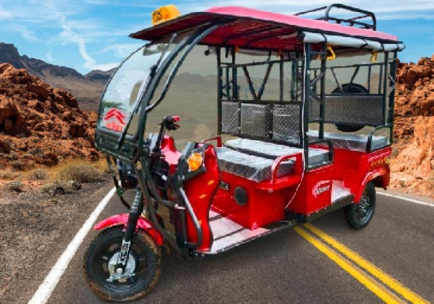 Victory Deluxe 3 Wheeler auto rickshaw features | TrucksBuses.com