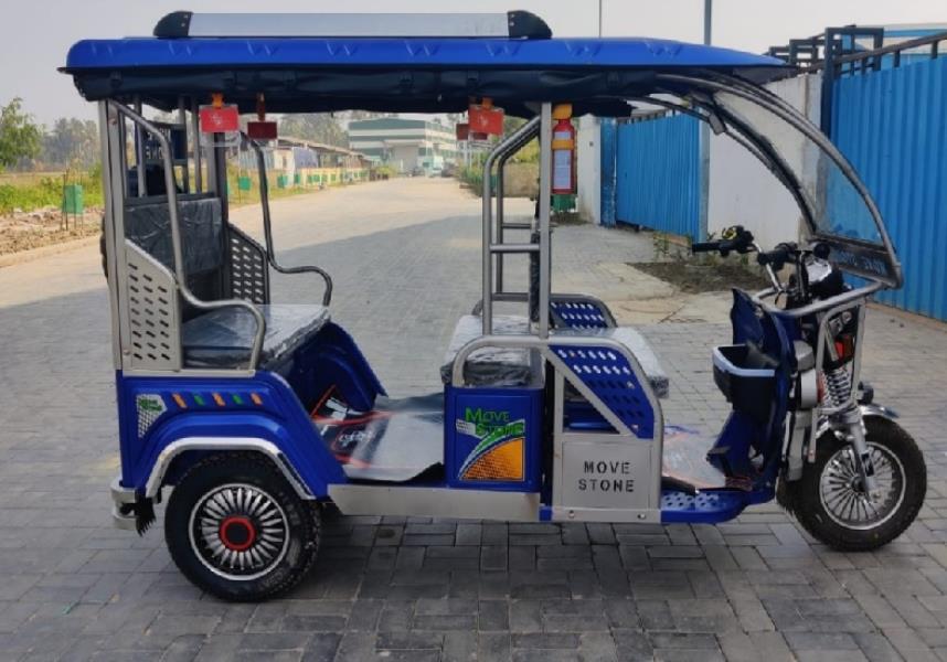 Move Stone Delux 3 Wheeler auto rickshaw pictures, photos | TrucksBuses.com