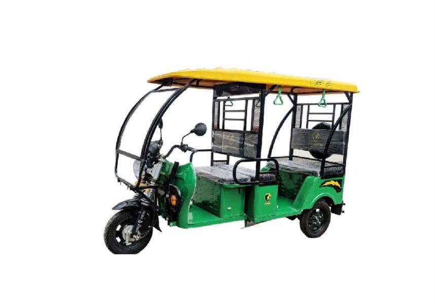 Ogata Motors R1 3 Wheeler auto rickshaw pictures, photos | TrucksBuses.com